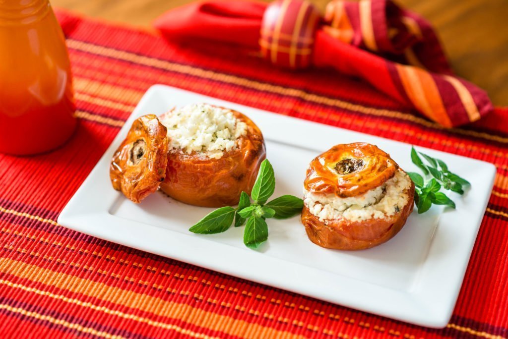 Tomate recheado com ricota Receita e Dicas - Pitadas & Palpites